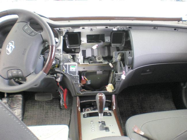 그랜져TG 매립정보 입니다. [아이나비,네비게이션,내비게이션,매립,카오디오,후방카메라,샤크안테나,DMB,GPS,K7,K3,K3 ...