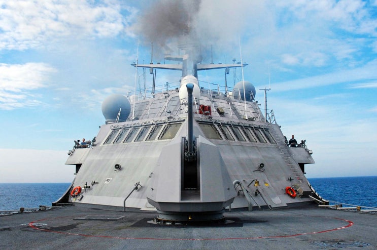 57mm 함포와 RAM 사격시험실시중인 미해군 신형전투함 USS Freedom (LCS 1) : 네이버 블로그