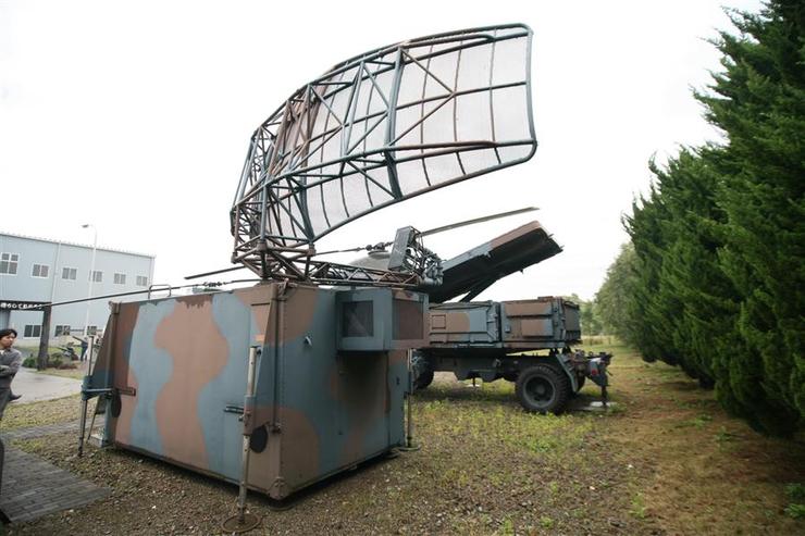 육상자위대.방공포병.71식 대공레이더(71式 對空 レーダ装置) : JTPS-P5 : 네이버 블로그