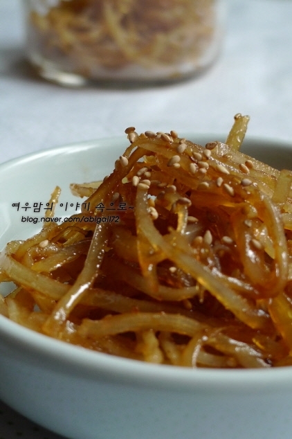 짭잘하고 부드러운 오징어채간장볶음진미채볶음~ 도시락 밑반찬으로 좋은 짭조름한 진미채간장볶음오징어채볶음~ 네이버 블로그