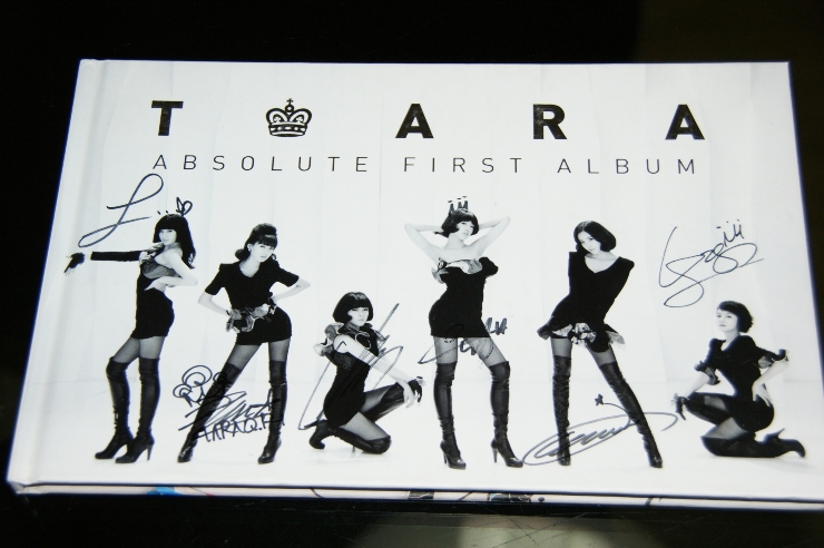 싸인CD(20) : 티아라 맴버 전원싸인판 : TIARA - ABSOLUTE FIRST ALBUM : 네이버 블로그