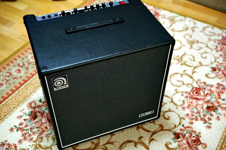 [베이스앰프] 암펙 300와트 'Ampeg BA300-210 Bass Combo' - 2x10inch 진공관 프리앰프 : 네이버 블로그