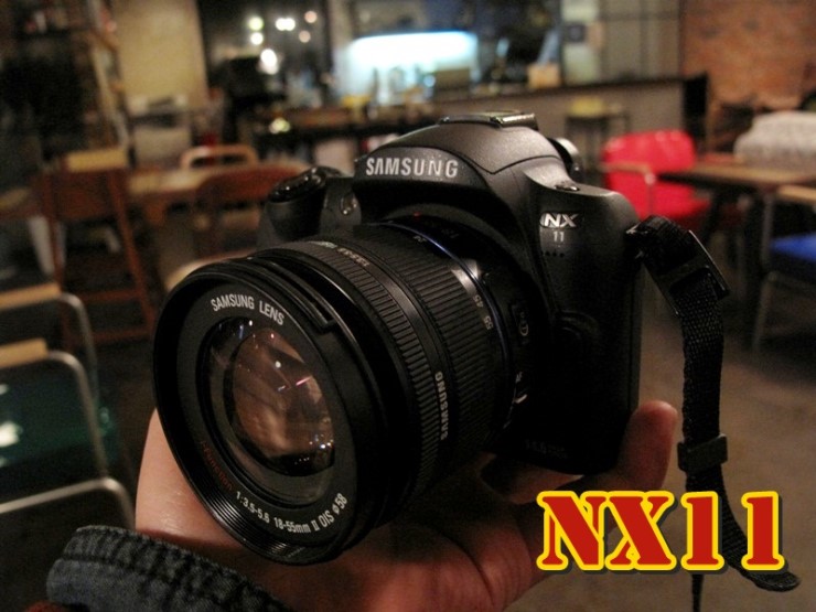 [콤팩트디카 유저의 미러리스 사용기] 삼성 NX11이 내 손에 들어오다. : 네이버 블로그