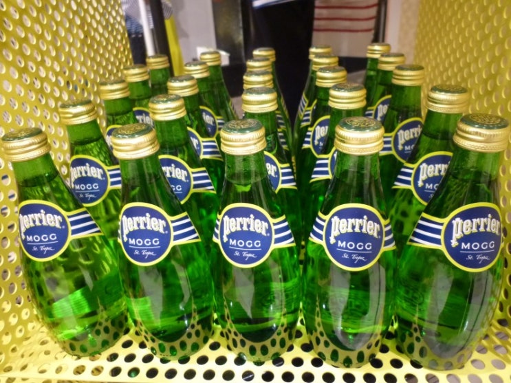 Perrier & Art History - 페리에와 아티스트 콜라보레이션 작업 [모그] : 네이버 블로그