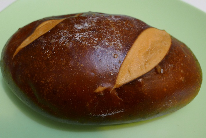 프레첼의 형제뻘 맛있는 독일빵, 라우겐 롤 Laugen Roll (Lye Roll) : 네이버 블로그