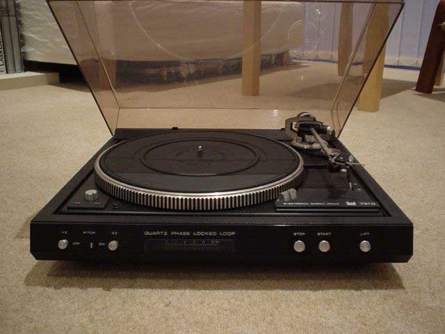 Dual CS 731Q Fully automatic, Quartz phase locked loop direct drive ...