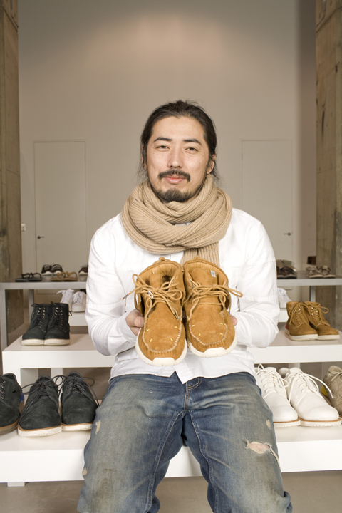 VISVIM(비즈빔)의 Tabi Sashiko-Folk Shoes - 과거와 현재를 맞닿은 : 네이버 블로그