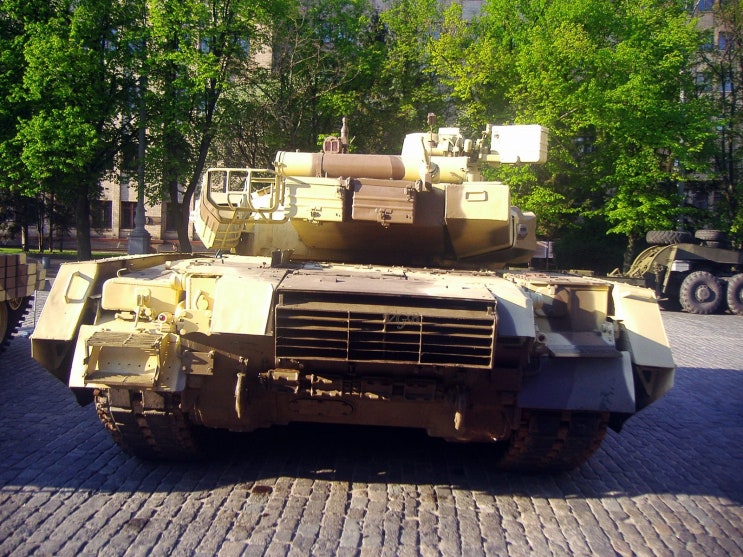 T-80 전차를 우크라이나가 자체 개량 발전시킨 T-84 Oplot-M : 네이버 블로그