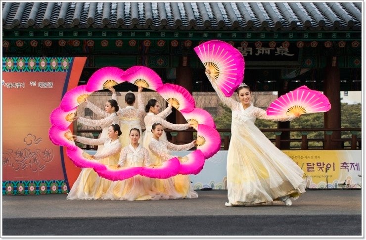 2012년 남산골대보름축제-부채춤사진(한옥마을 출사사진) : 네이버 블로그