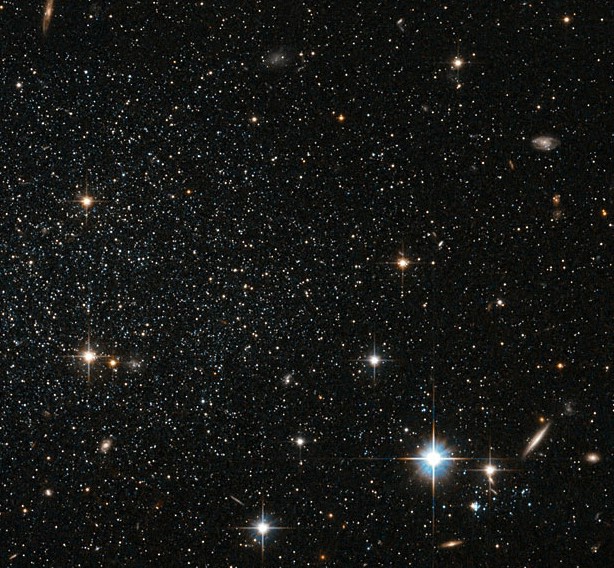 Antlia Dwarf galaxy Peppers the Sky with Stars : 네이버 블로그