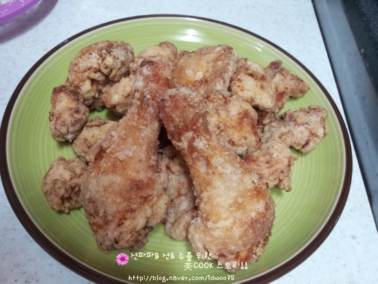 [후라이드치킨] 엄마표 후라이드치킨 만들기!! 바삭바삭 옛날치킨 맛~~^^ : 네이버 블로그