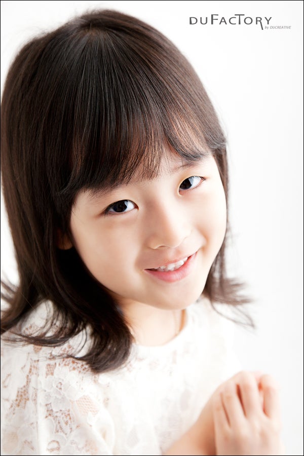 아역 아역배우 아역스타 프로필 사진 전문 어린이 화보 어린이 광고 사진 여아 키즈플래닛 소속 디유팩토리