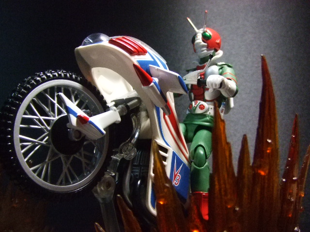 [가면라이더 V3] SHF 피규아츠 - 가면라이더 V3 & 허리케인 (1/12 프라이스 토이) : 네이버 블로그