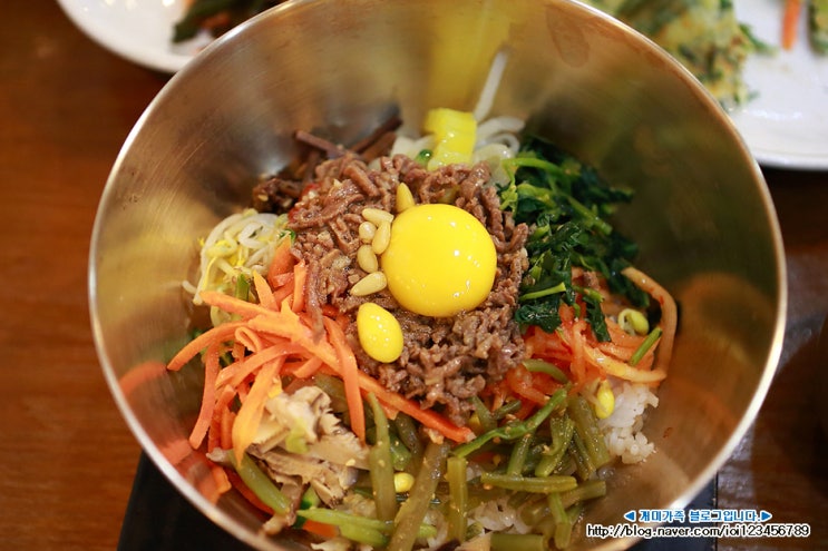 [전주 맛집] 한옥마을 한국관 / 전주 비빔밥 / 녹그릇 비빔밥, 돌그릇 비빔밥 : 네이버 블로그