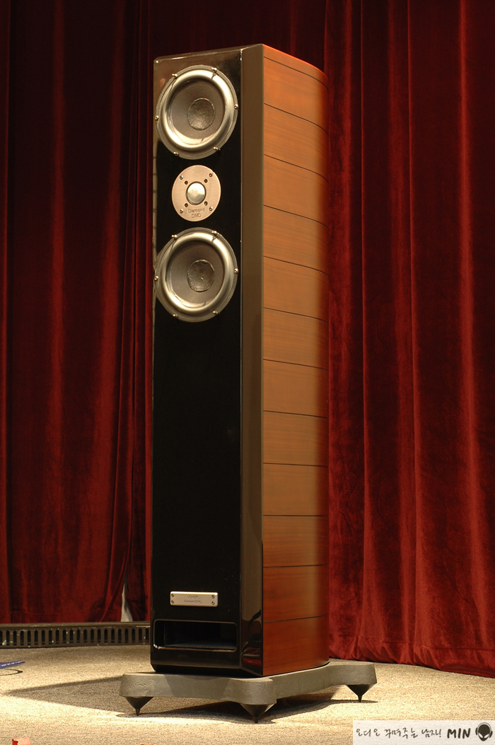 [USHER] (어셔) Dancer Mini-Two Diamond (다크월넛 / 매장전시품) : 네이버 블로그