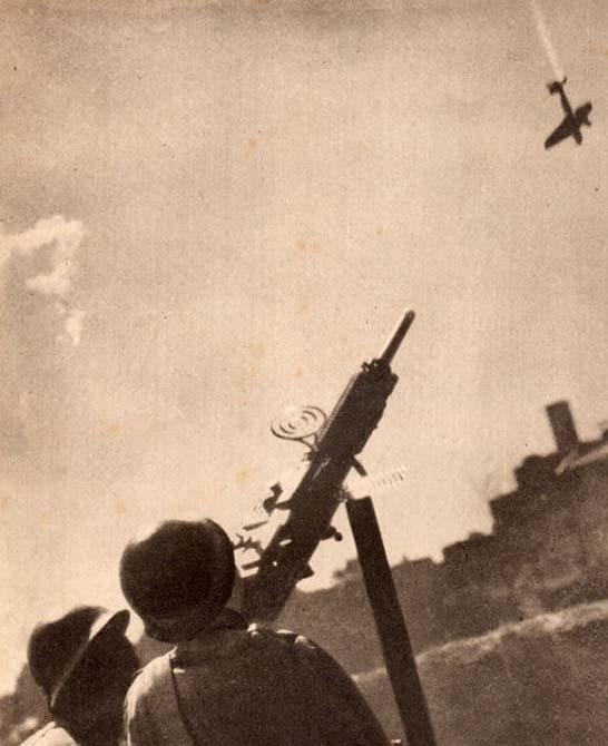 중일전쟁 당시 일본군의 3식 공랭식 중기관총 대공사격[Second Sino-Japanese War Japanese Type 3 ...