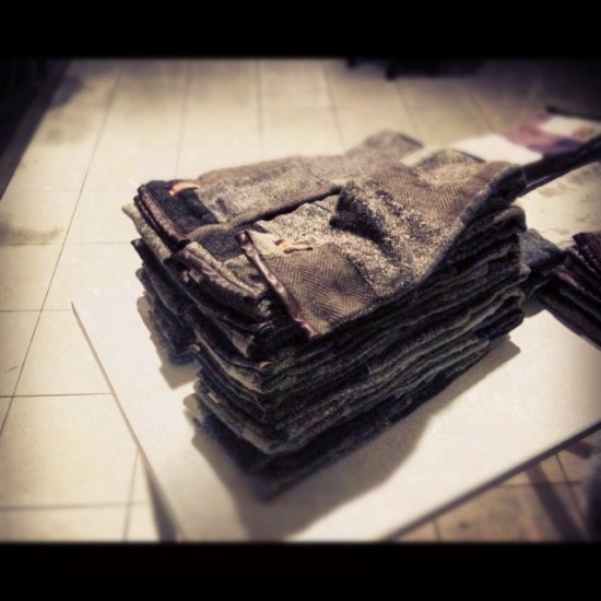 Westage 'The Pure Wool Patchwork Muffler, Leather Trimmed' 웨스티지 퓨어 울 패치 ...