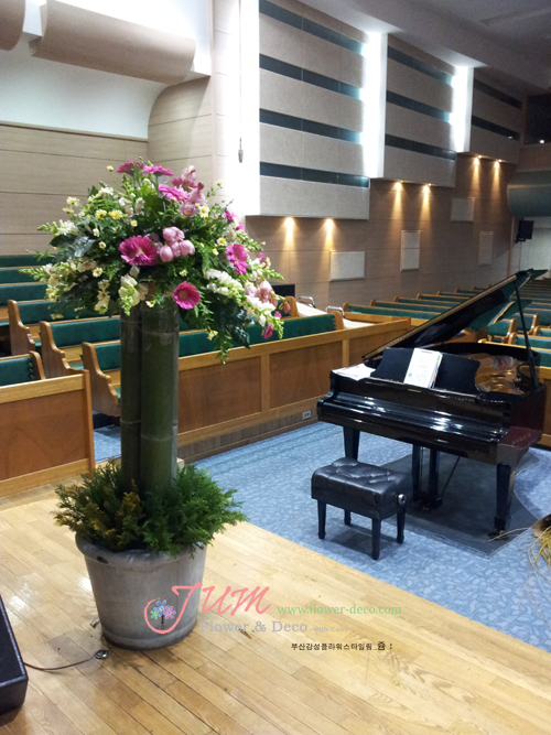 꽃꽂다 2월 1째주 성전꽃꽂이예동교회 본당주일꽃꽂이플라워디자인플라워어레인지먼트공간장식꽃장식부산플로리스트부산