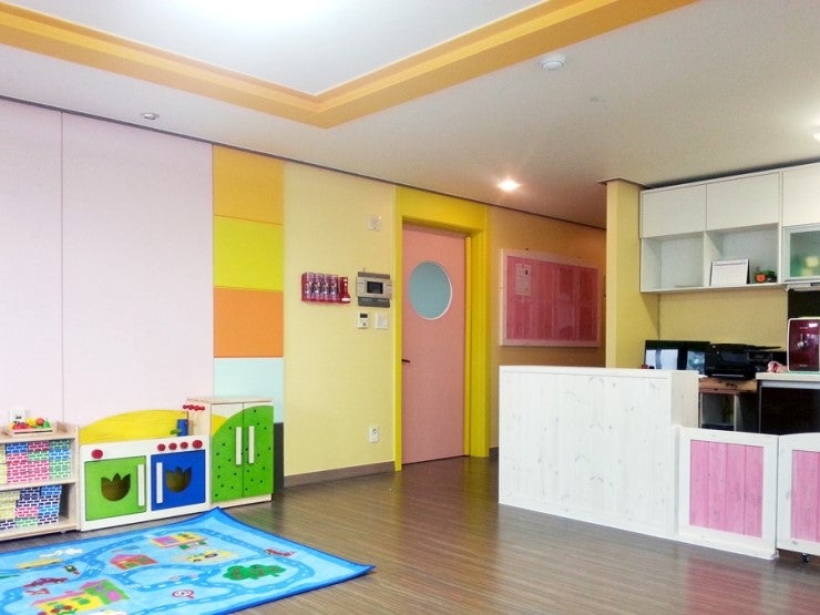 송파어린이집 가정어린이집 오픈 가정어린이집 인테리어 가정어린이집 안전문설치 원목안전문 어린이집방염 어린이집도배 가정