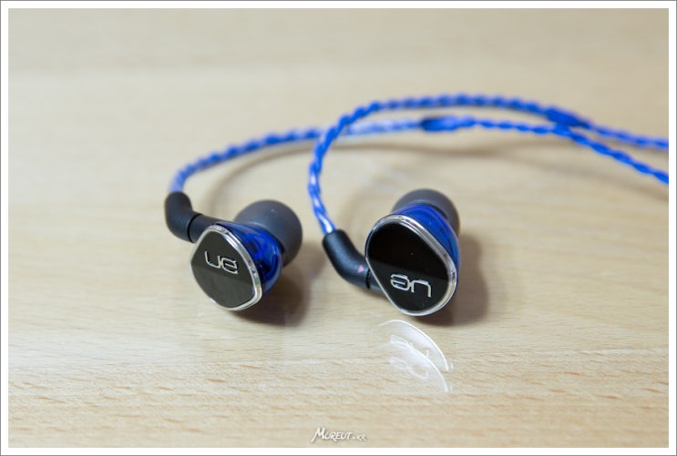 로지텍 UE900 이어폰 개봉기 리뷰 / Logitech ULTIMATE EARS UE900 : 네이버 블로그