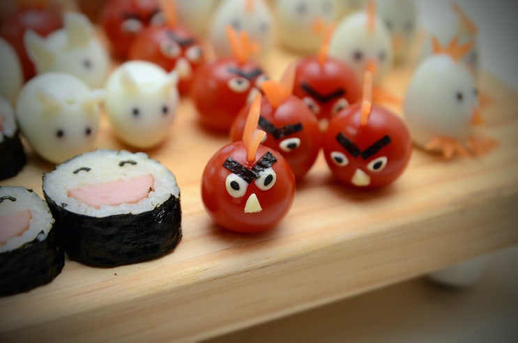 캐릭터도시락 업그레이드 리락쿠마유부초밥 앵그리버드방울토마토 스마일햄김밥 토끼치킨메추리알 문어비엔나 네이버 블로그