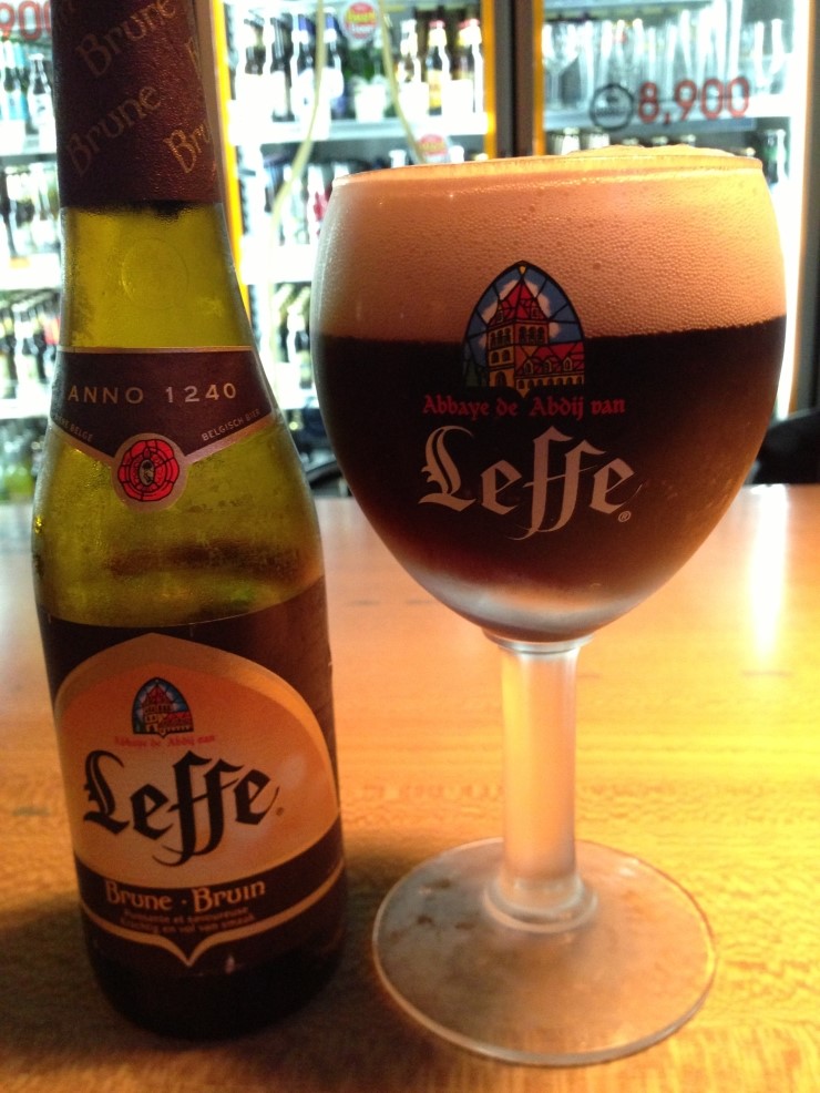 향이 좋은 벨기에 맥주 : 레페브라운 (Leffe Bruin) : 네이버 블로그