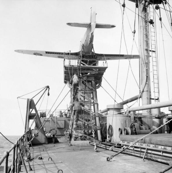 캐터펄트를 장착한 영국 무장상선 캠 쉽[WW2 British Navy Convoy catapult Cam Ship] : 네이버 블로그