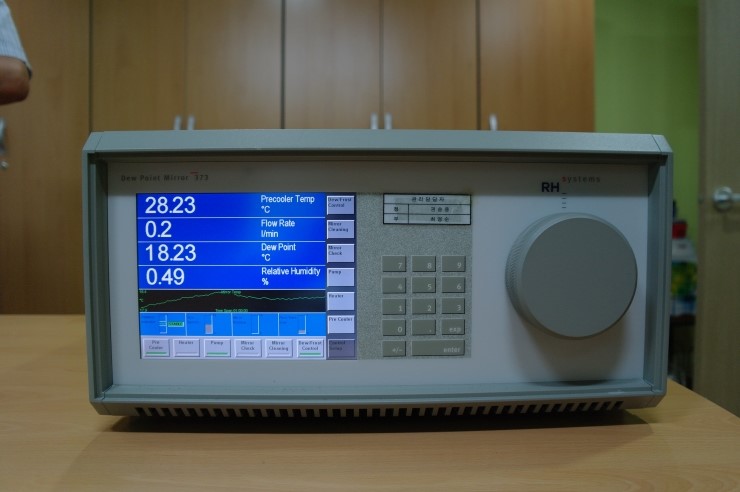 정밀노점계/고정밀노점측정기/습도교정기/노점습도기준기/스위스 MBW / 미국 RH System 사의 모델 373 : 네이버 블로그