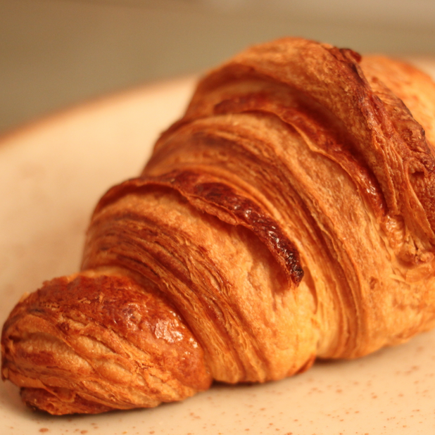 바게트에 이은, 파리의 대표 먹거리! 겹겹이 쌓여 맛있는 크로와상! : 네이버 블로그