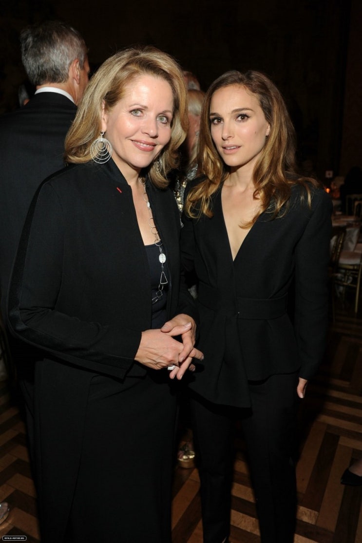 영화 레옹의 소녀 나탈리 포트만 Natalie Portman - Consulate General of France dinner ...