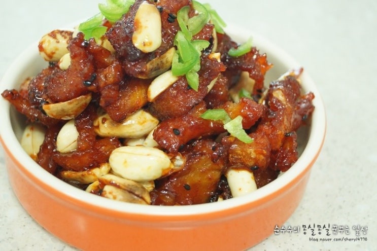 맛있는 겨울 밑반찬 만들기~ 황태채땅콩조림 땅콩 쉽게 볶는법 땅콩효능땅콩 칼로리땅콩요리황태채 요리 네이버 블로그