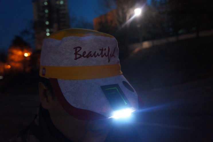 [캠핑용 아웃도어모자] LED랜턴모자 - LAK LIGHT SOLAR CAP / 락(樂)라이트 캡 : 네이버 블로그