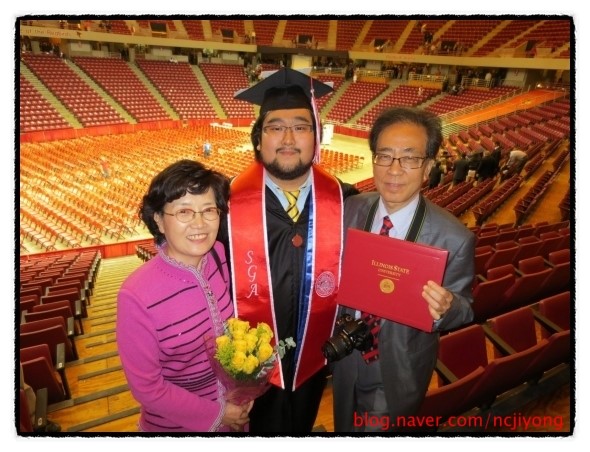대학교 졸업촬영 + 졸업식! 일리노이주립대 (Illinois State University) Graduation ...