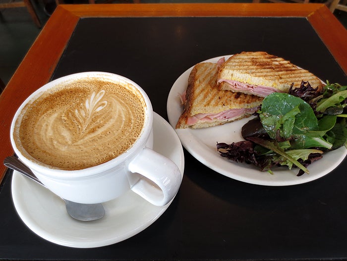 [시애틀 맛집] 맛있는 라떼 한 잔, 시대정신 커피 (Zeitgeist Coffee, 자이트가이스트 커피) : 네이버 블로그