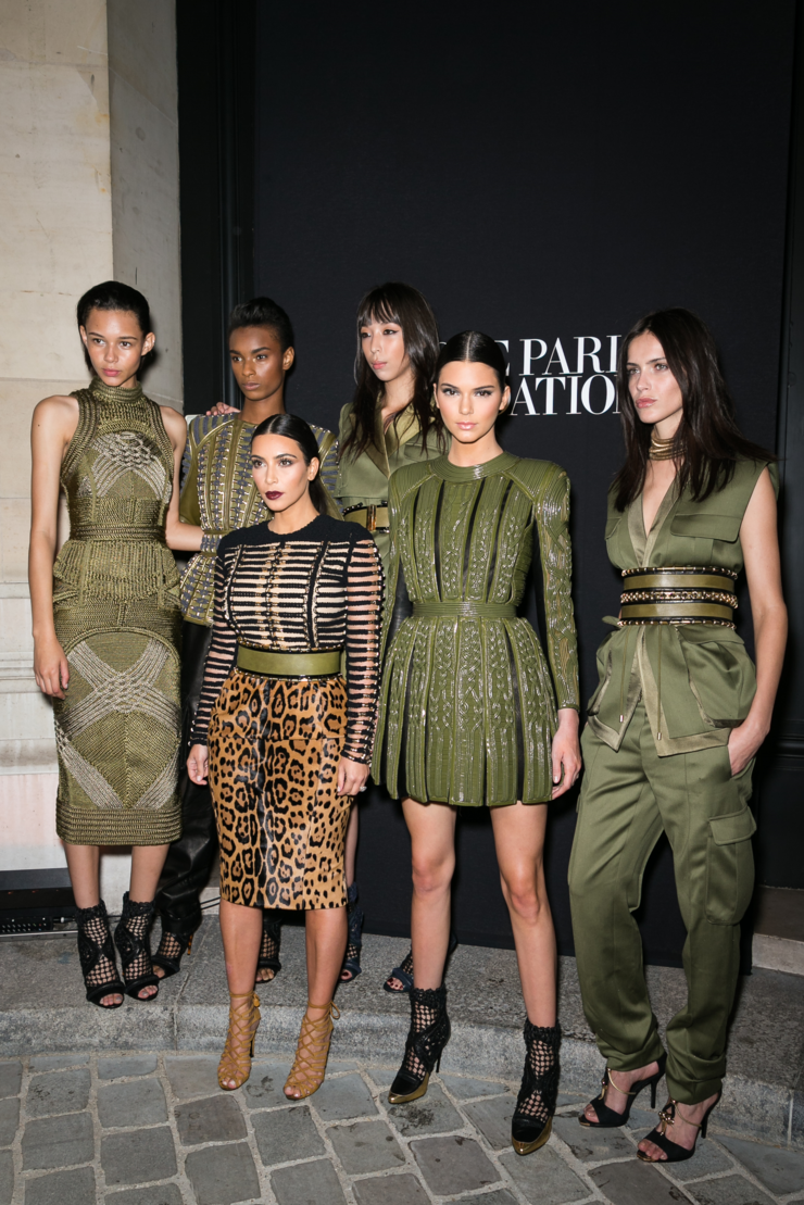 Kendall Jenner Is Actually Super-Tall!! (켄달 제너 옆에선 킴 카다시안 키 굴욕 ㅋㅋㅋㅋㅋㅋㅋ ...