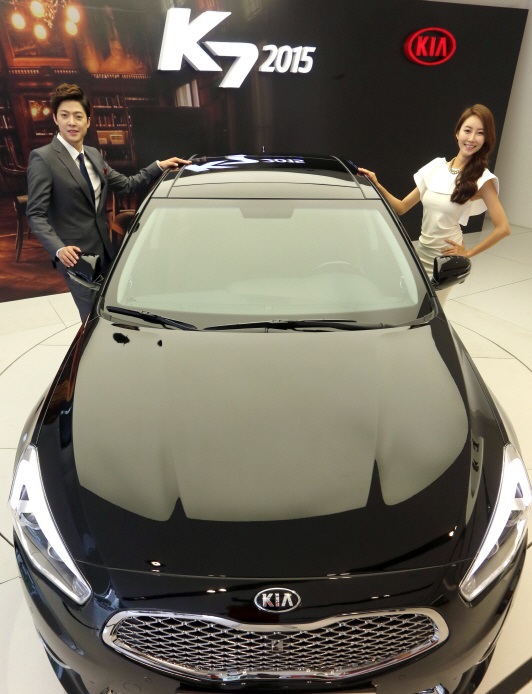 [K7 2015/2015 K7 하이브리드 700h]기아차 ‘K7 2015’와 ‘2015년형 K7 하이브리드 700h’ 동시 출시, 제원 및 가격 살펴보니 : 네이버 블로그