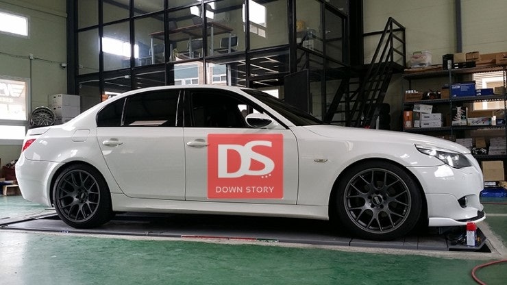 BMW e60 브렘보정품 프론트 6p캘리퍼, 380mm 디스크, 리어 4p캘리퍼 380mm 디스크 장착 : 네이버 블로그