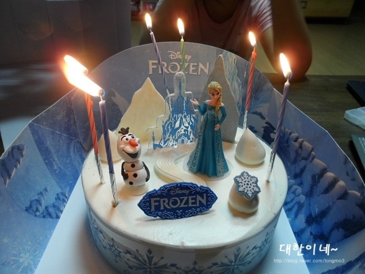 우리 아이 생일케익 파리바게뜨 겨울왕국 케이크 그 맛은 네이버 블로그