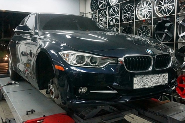 BMW F30 320D 373M 타입 18인치[아우디/BMW/현대/기아/대우/3시리즈/5시리즈/A4/A6/그랜져/제네시스/쏘나타/I30/에쿠스/젠쿱/K3/K5/K7/K9 ...