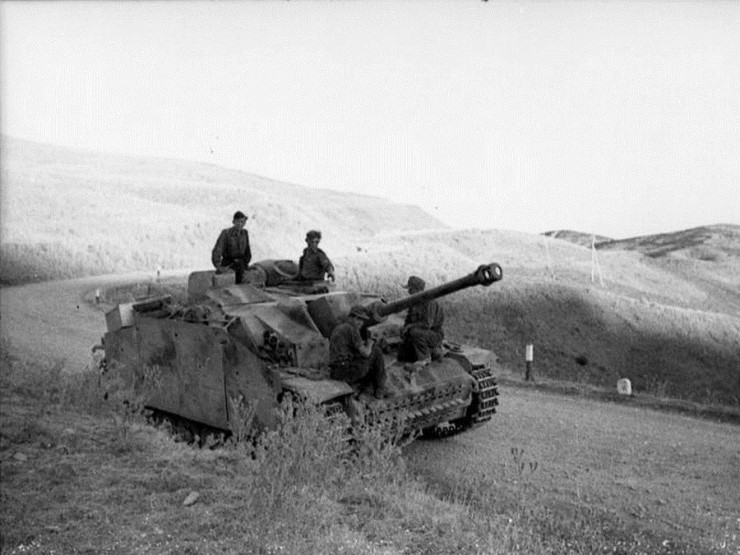 슈트름게슈쯔의 이탈리아 산악 도로 이동[WW2 German Sturmgeschutz 3 Assault Gun Moving ...