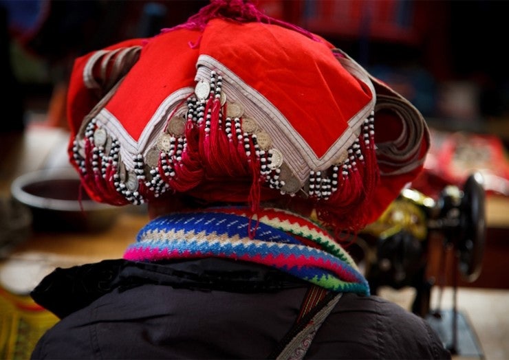 킴 미엔(Kim Mein)이라 불리우는 라오 까이(Lao Cai) 동쪽과 남쪽에 살고있는 붉은 자오족(Red Dao), Sapa ...