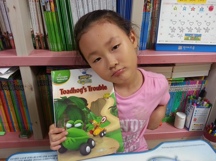 [ 디즈니잉글리시 리딩클럽/엄마표 영어 ]Step2-6 Jungle junction :Toadhog's Trouble/모닝 ...