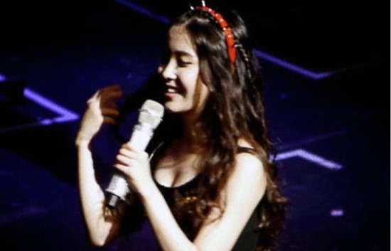 아이유 노출 사진 모음집! 속옷 가슴골등! iu 섹시노출 움짤들입니다 즐감하세요 후방주의 : 네이버 블로그