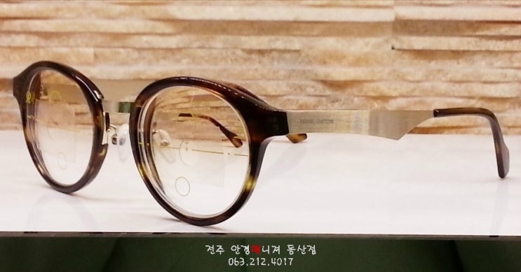 초기 노안 40대 남성 부등시짝눈 외사위 프리즘 처방 눈 피로방지 기능성 안경 누진다초점 안경의 가격부담을 덜어주는