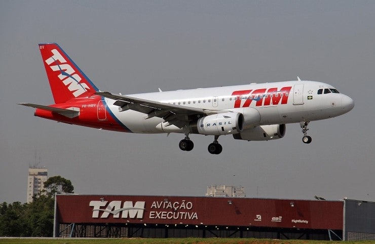 추락사고 예언에 JJ3720→JJ4732로 편명 변경, 브라질 TAM항공 : 네이버 블로그
