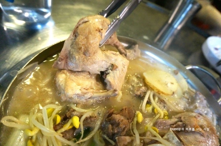 신촌깔딱 얼큰한 국물에 한번 푸짐한 양에 한번 더 반하는 맛8천원의 보양식 네이버 블로그
