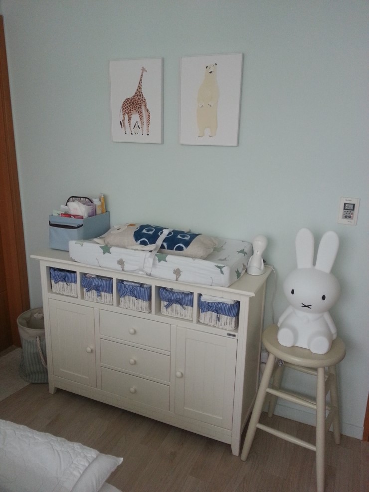 우프 체인징 패드(oeuf changing pad)를 활용한 기저귀 교환대(체인징 스테이션) 완성^ㅡ^ : 네이버 블로그