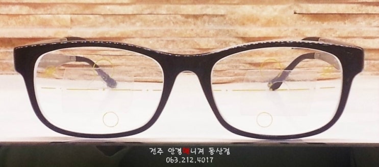 30대 남성 프리즘 안경고도 난시 안경눈 피로방지 기능성 안경 양안시 기능 검사로 수직 사위 프리즘 처방 조절력을 보완한