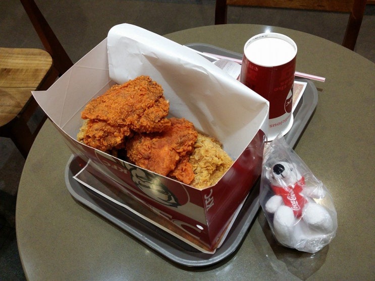 KFC Polar Bear 팩. : 네이버 블로그