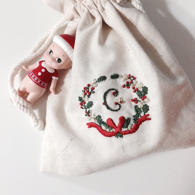 [자수/프랑스자수/멘티자수] 담다주머니 '미니리스' [DAMDA POCKET-MINI WREATH] : 네이버 블로그